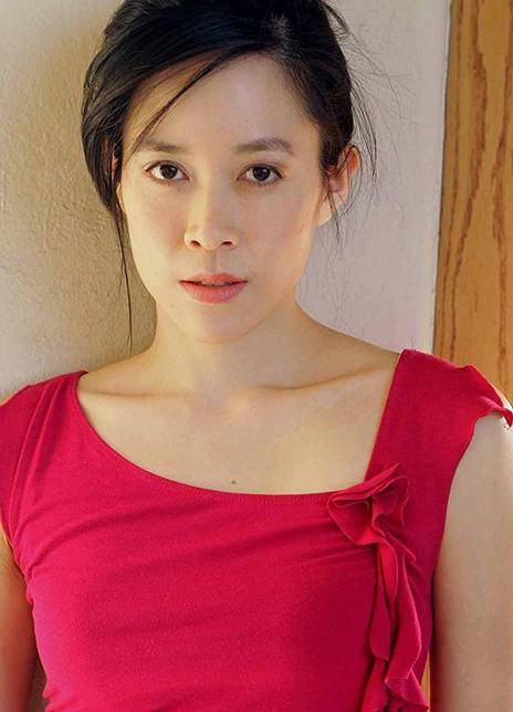 April Hong_百度百科