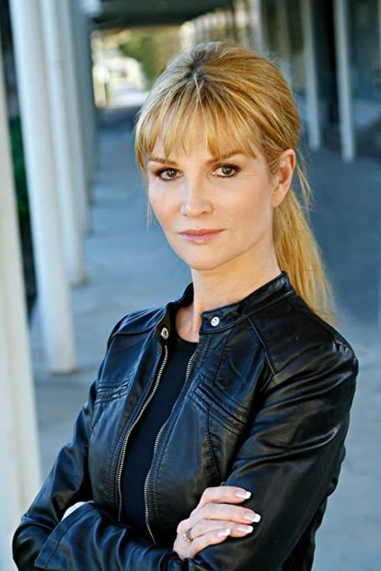 Elizabeth Lambert_百度百科