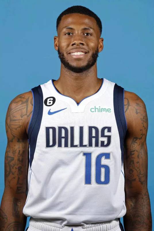 DJ·斯图尔特（1999年出生的美国篮球运动员）_百度百科