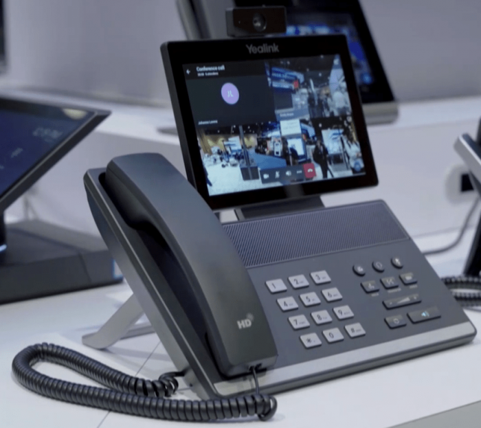 Poly, Crestron和Yealink即将推出内置微软Teams的视频电话_百科TA说