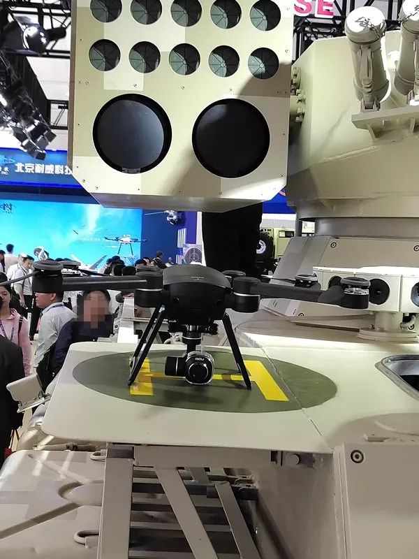 再次亮相59魔改QN-506“陆战之王”，这款“点灯神车”该如何使用_百科TA说