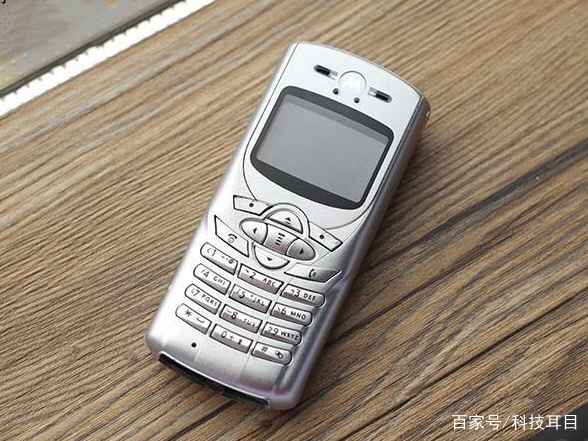 摩托罗拉46周年大回顾，这4款经典的机型你用过哪些呢？_百科TA说