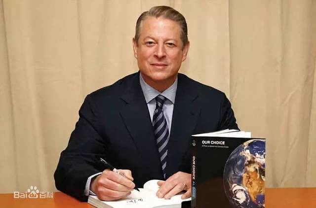 差点入主白宫，败选6年后，捧回两座奥斯卡小金人，并斩获诺奖！_百科TA说