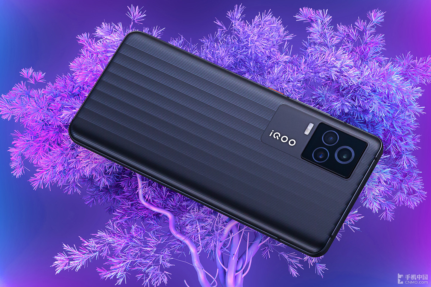 “横屏旗舰”iQOO 7图赏：低调的外观下暗藏极速的“芯”_百科TA说