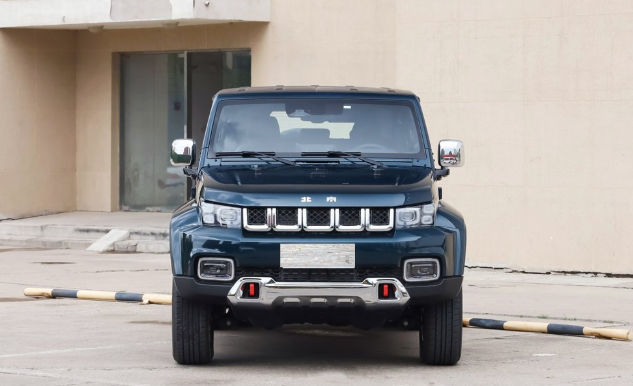 大空间性能出色，配2.0T+机械液压助力，北京BJ40最低15.98万_百科TA说