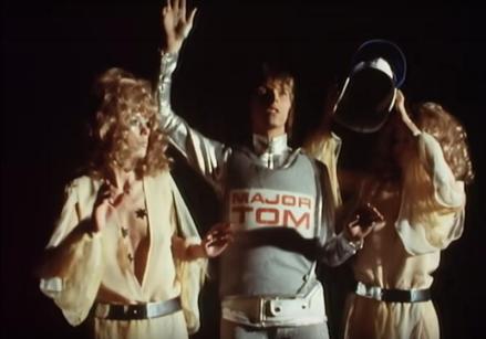 Space Oddity（1969年大卫·鲍伊演唱的歌曲）_百度百科