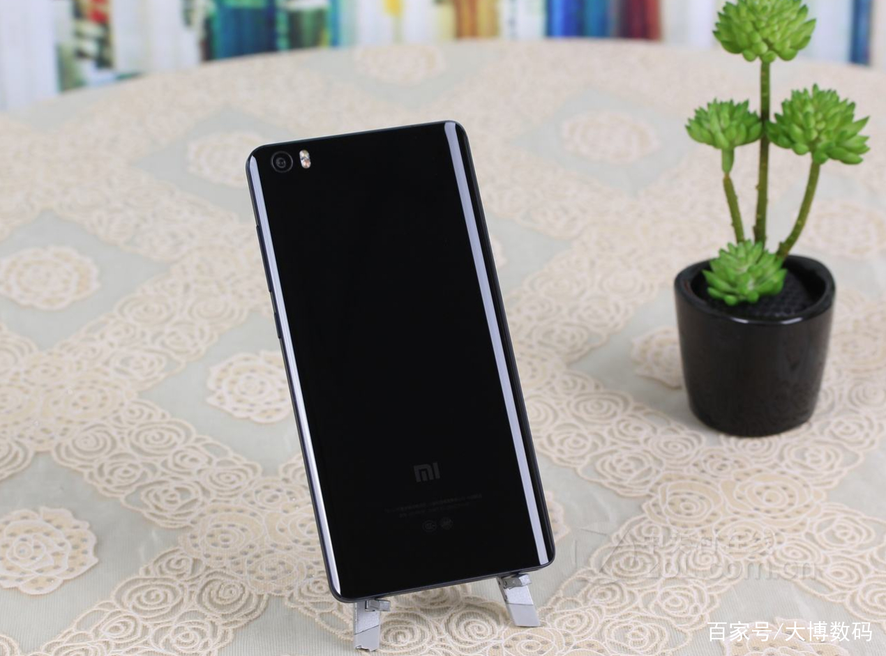 小米note顶配仅200多，HiFi音效+2K屏，影音备用还不错_百科TA说