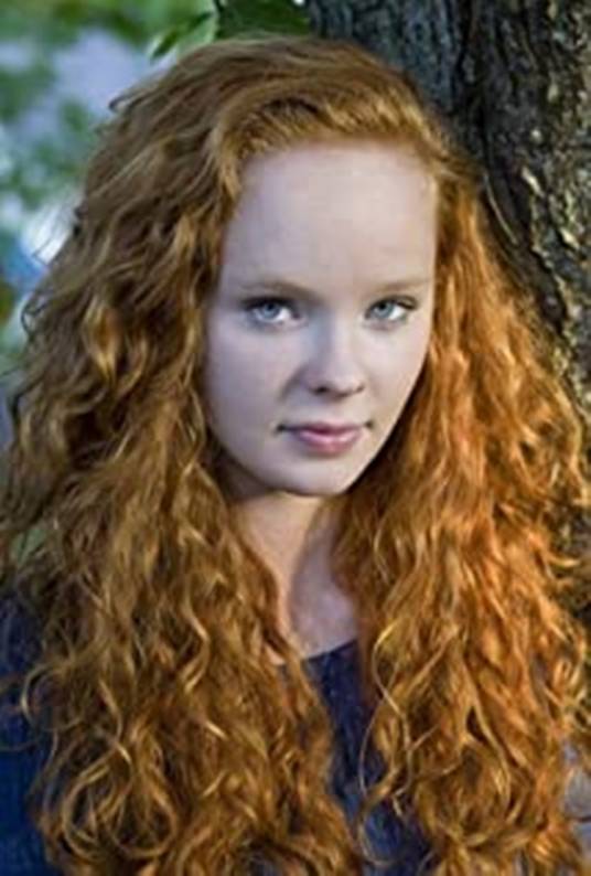 Kristen Nicole La Prade_百度百科