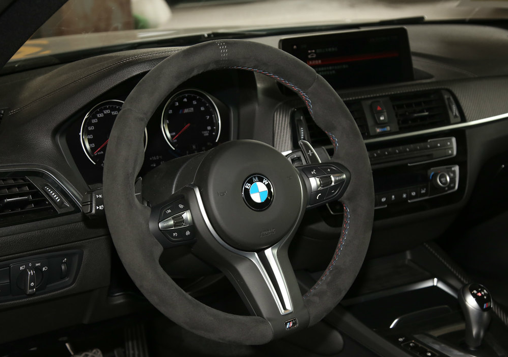 生于赛道的利器，宝马M2性能卓著，是否为一个合格的Mpower_百科TA说