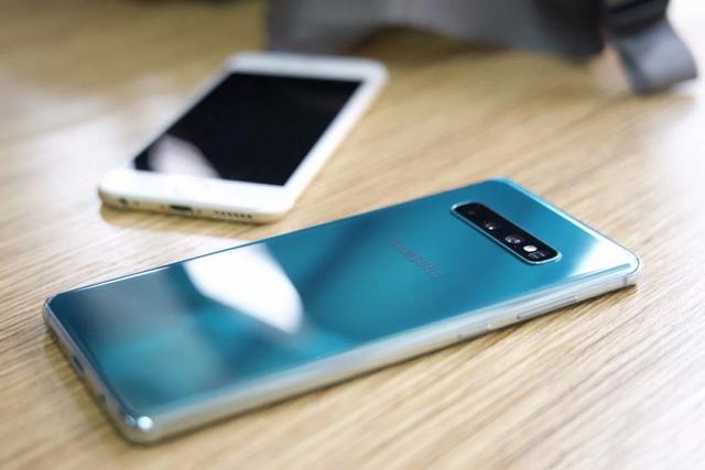 将三星S10＋比下去，少3K元的OPPO Reno真有那么强？_百科TA说