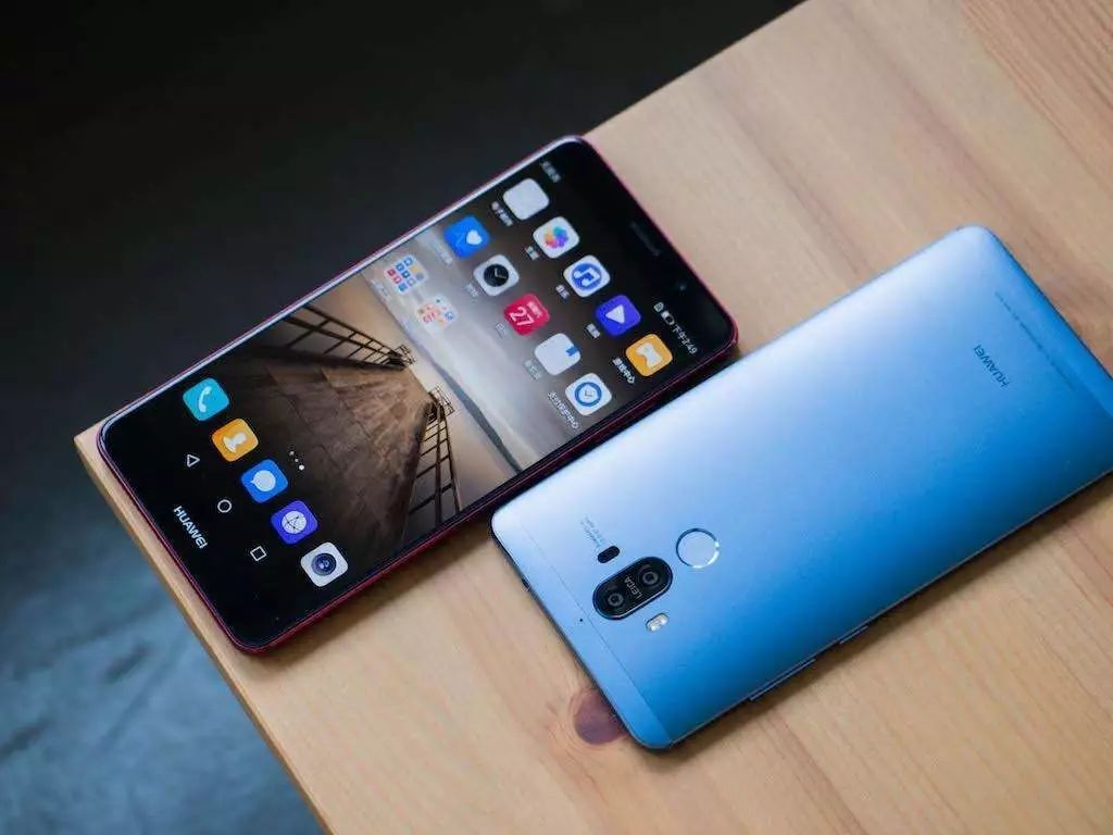 华为Mate10Pro取消指纹识别，售价5499对标iPhoneX！_百科TA说