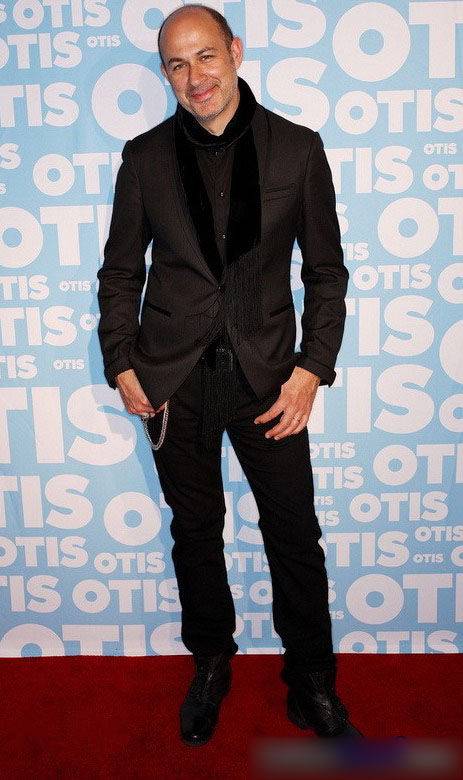 john varvatos_百度百科