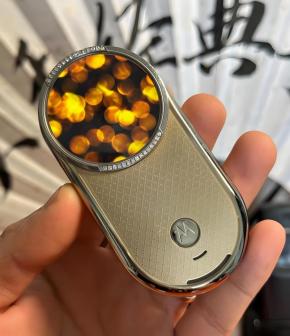 摩托罗拉AURA R1_百度百科