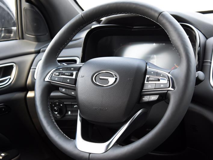 18万什么车好？传祺GS8、长安CS95谁层次高？内行人说了实在话_百科TA说