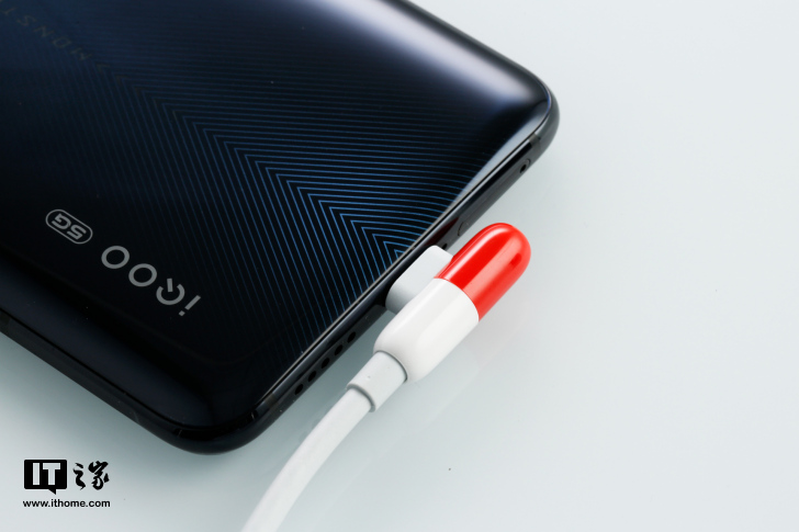 44W快充多久充满4500mAh电池？iQOO Pro手机专项体验_百科TA说