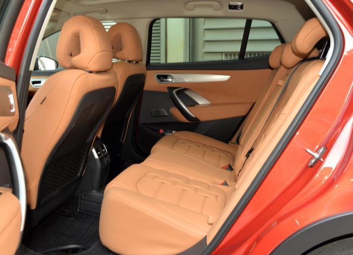 什么人会开DS6？档次比得了本田皓影吗？23万的DS6值吗_百科TA说