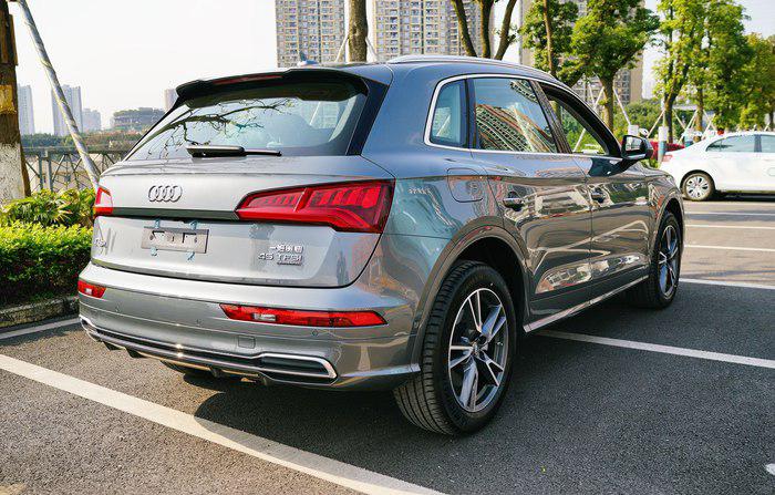 开完林肯MKC，再开奥迪Q5L，车主：十个字_百科TA说