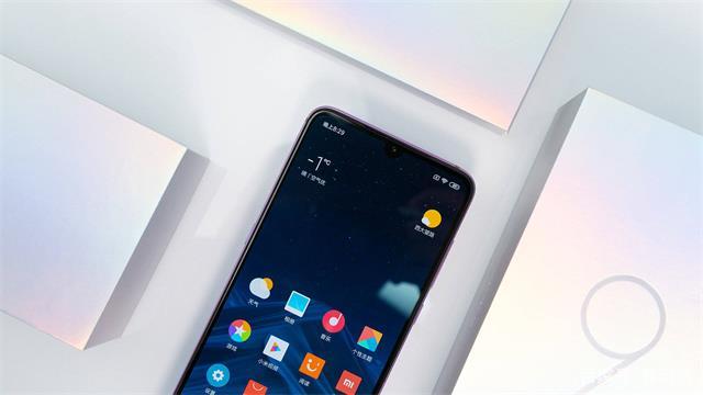 冲破价格约束！骁龙865+66W快充+1亿像素，小米10冲刺高端市场_百科TA说