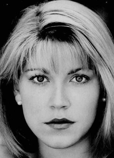 Loryn Locklin_百度百科