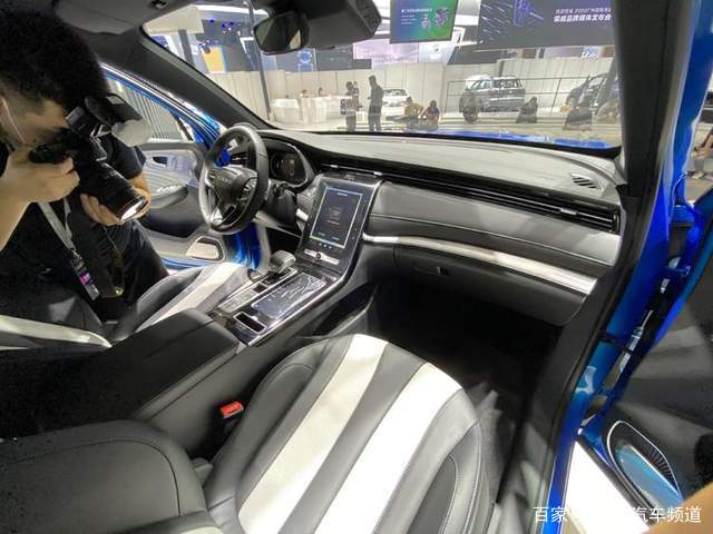 2020广州车展探馆 荣威RX5 MAX_百科TA说