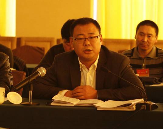 郑斌（新疆维吾尔自治区温泉县委原书记）_百度百科