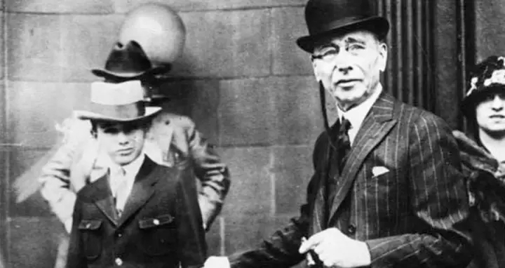 李奥波德和勒伯残杀少年事件的世纪审判_百科TA说