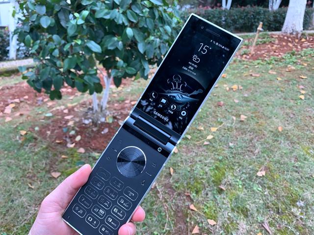 两千多元就能买到三星W2018？搭载骁龙835毫无破绽！_百科TA说