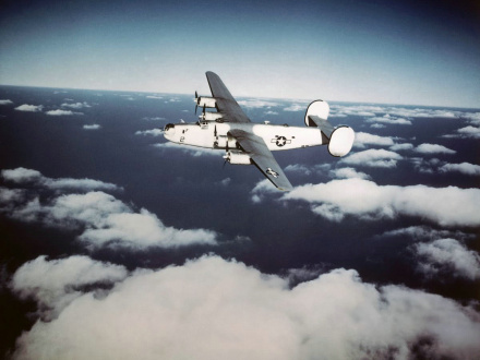 B-24轰炸机_百度百科