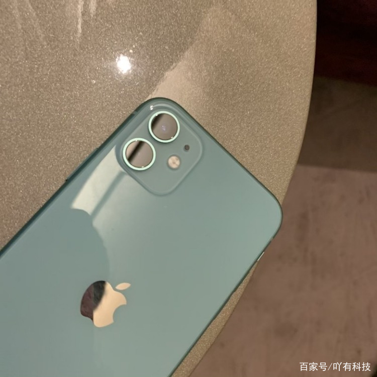 半个月的上手体验，给大家分享一下iPhone11的优缺点_百科TA说