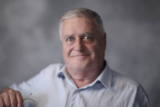 Max Gillies_百度百科