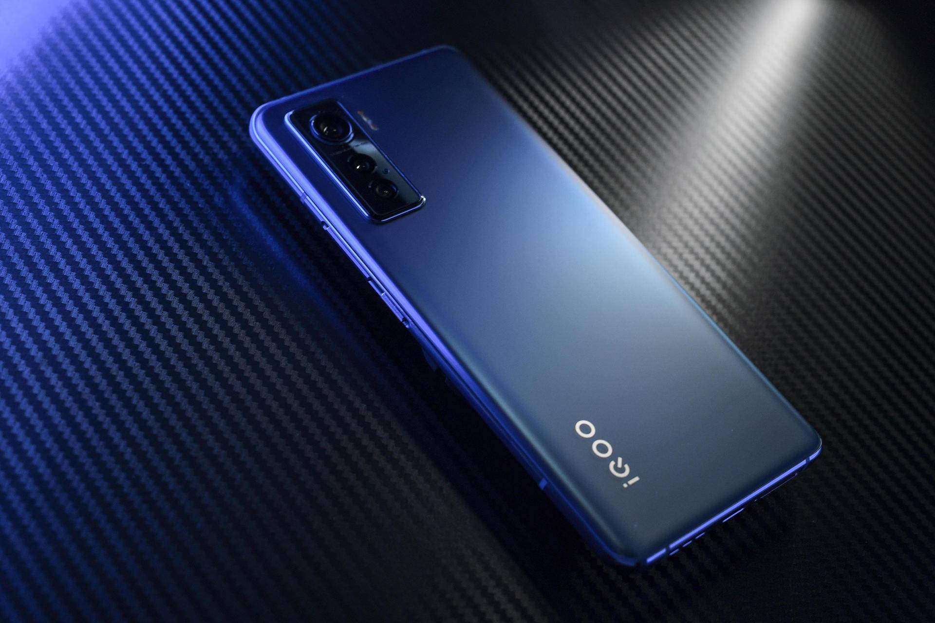 成4000元档的标杆机型，iQOO 5让同级产品黯然失色_百科TA说