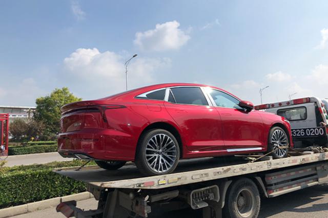 2020北京车展探馆：全新第三代奔腾B70_百科TA说