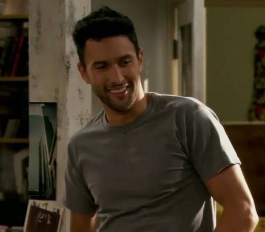 Robbie（情景喜剧《破产姐妹第一季》中的角色）_百度百科