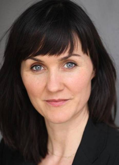 Esther Hall_百度百科