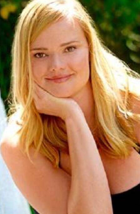 Sierra Edwards_百度百科