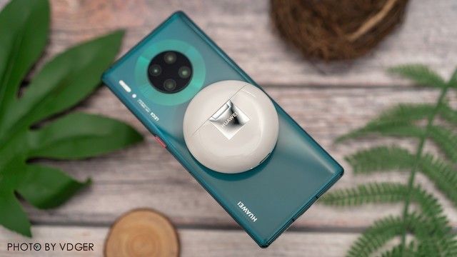 搭载电影四摄的华为Mate30 Pro开箱体验_百科TA说