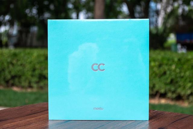 美图遗产终于降价：小米CC9美图定制版1899元，最后的自拍神器_百科TA说