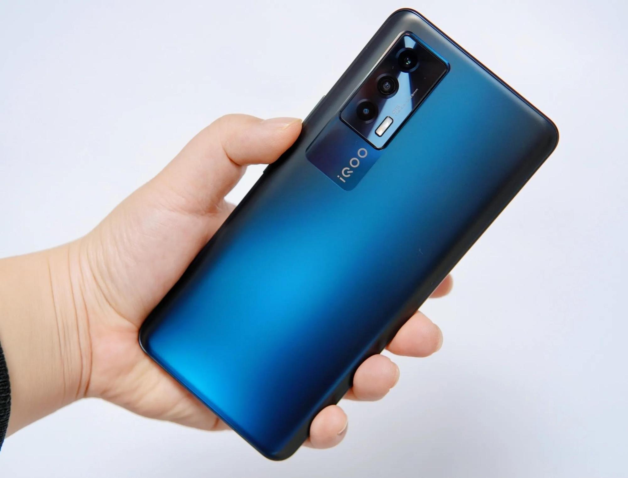 iQOO Neo5测评：独立显示芯片，提升游戏体验_百科TA说