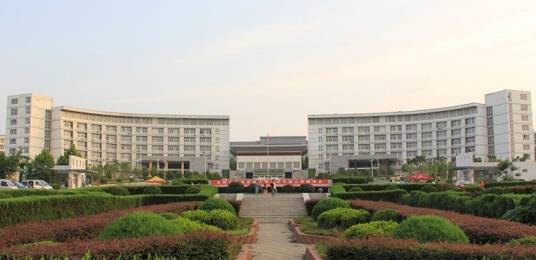 平顶山学院新闻与传播学院_百度百科