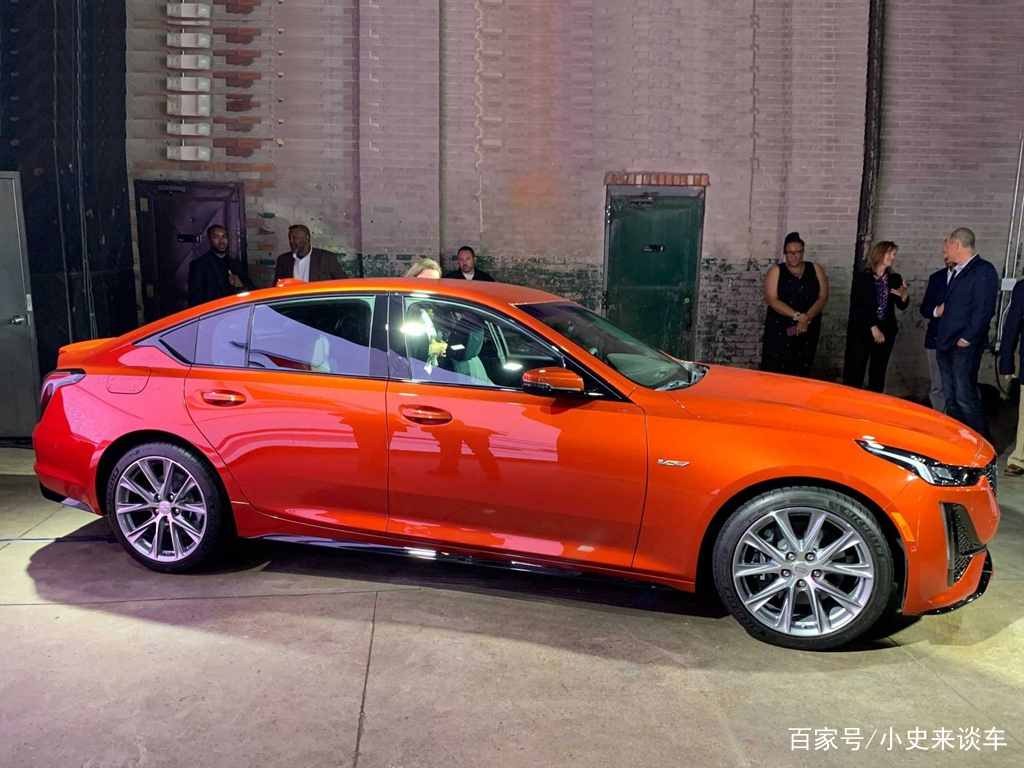 全新凯迪拉克CT5亮相，预售23.9万，外观炫酷时尚，搭载2.0T+10AT_百科TA说