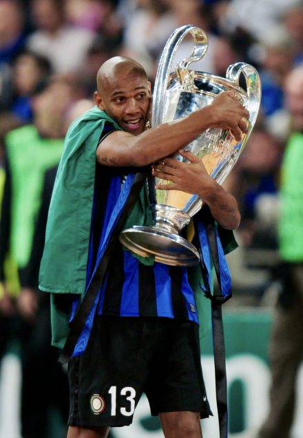 麦孔（1981年生巴西足球右后卫）_百度百科