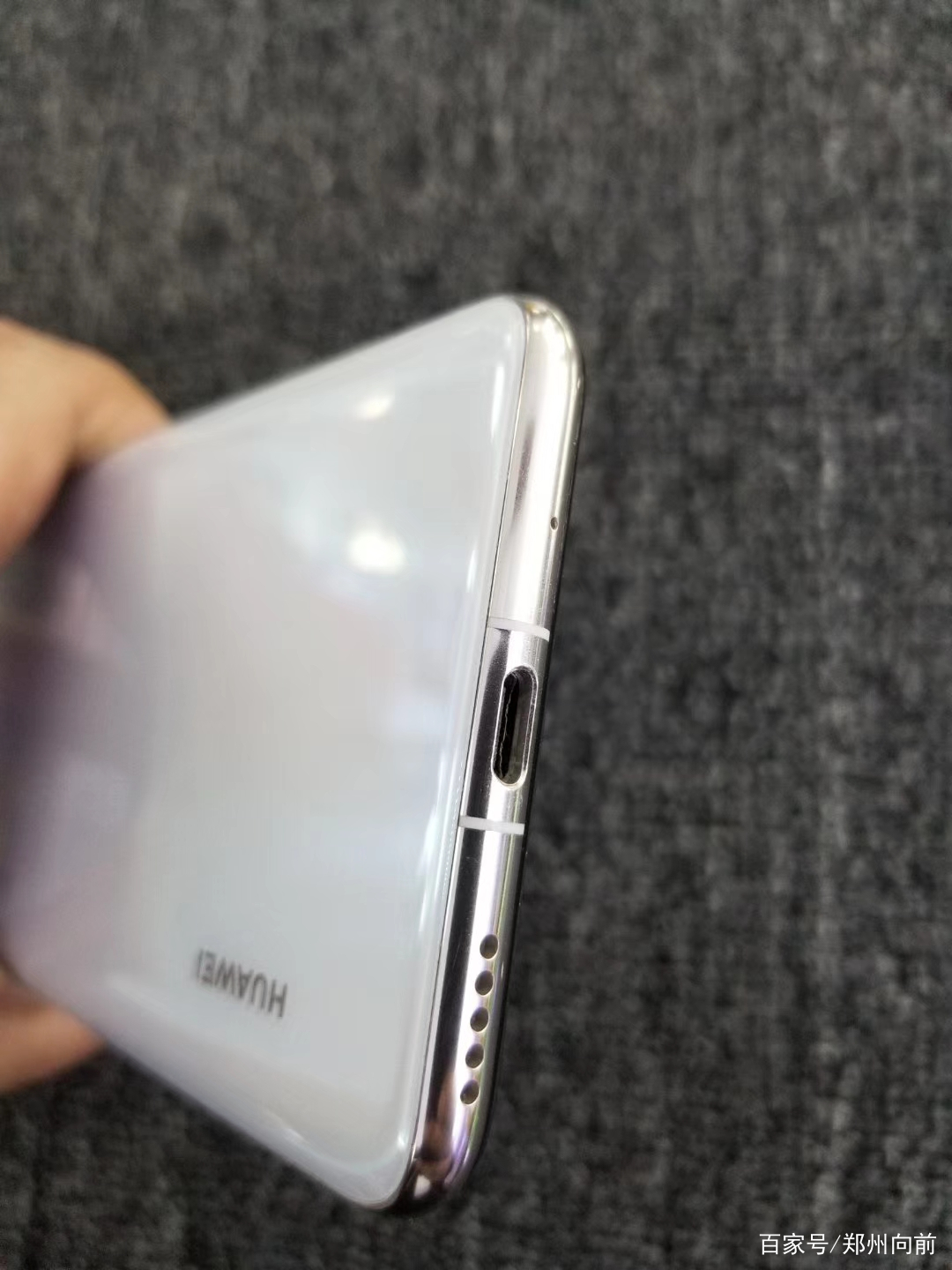 华为 Nova4 8加128g 后置4800万像素 成色98新 非常漂亮_百科TA说