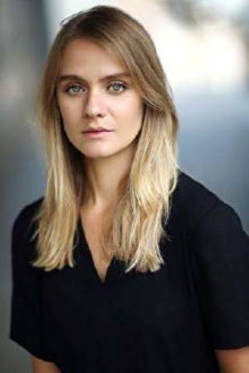 Elle McAlpine_百度百科