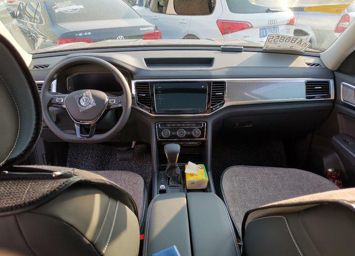 先开本田URV，再体验亲戚的大众途昂，车主：两车旗鼓相当_百科TA说