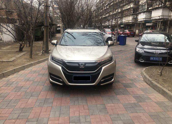 28万如何选车？讴歌CDX、本田URV谁更值得？内行人说了大实话_百科TA说