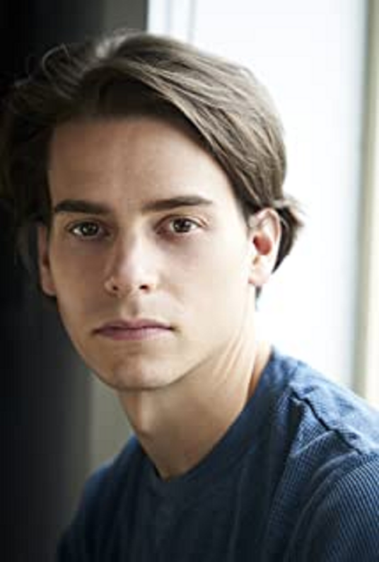 Adam Sanders（演员）_百度百科