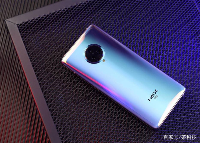 实测国产Vivo Nex3，大屏体验感十足，果然这瀑布屏很给力！_百科TA说