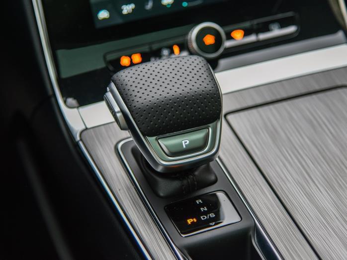 12万的荣威RX5值得买吗？开了90天，车主直白地谈了用车经历_百科TA说