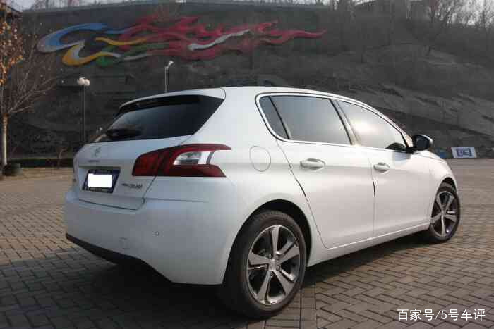 8万左右的标致308S，1.6T车型更是一车难求_百科TA说