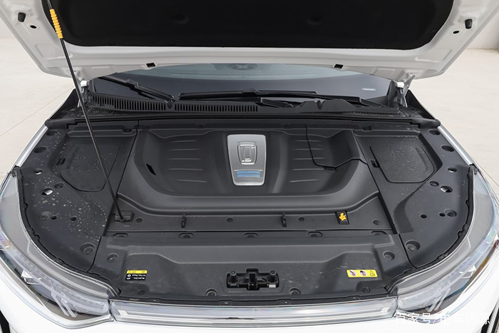 NEDC续航450km 奔腾E01将于8月12日开启预售_百科TA说